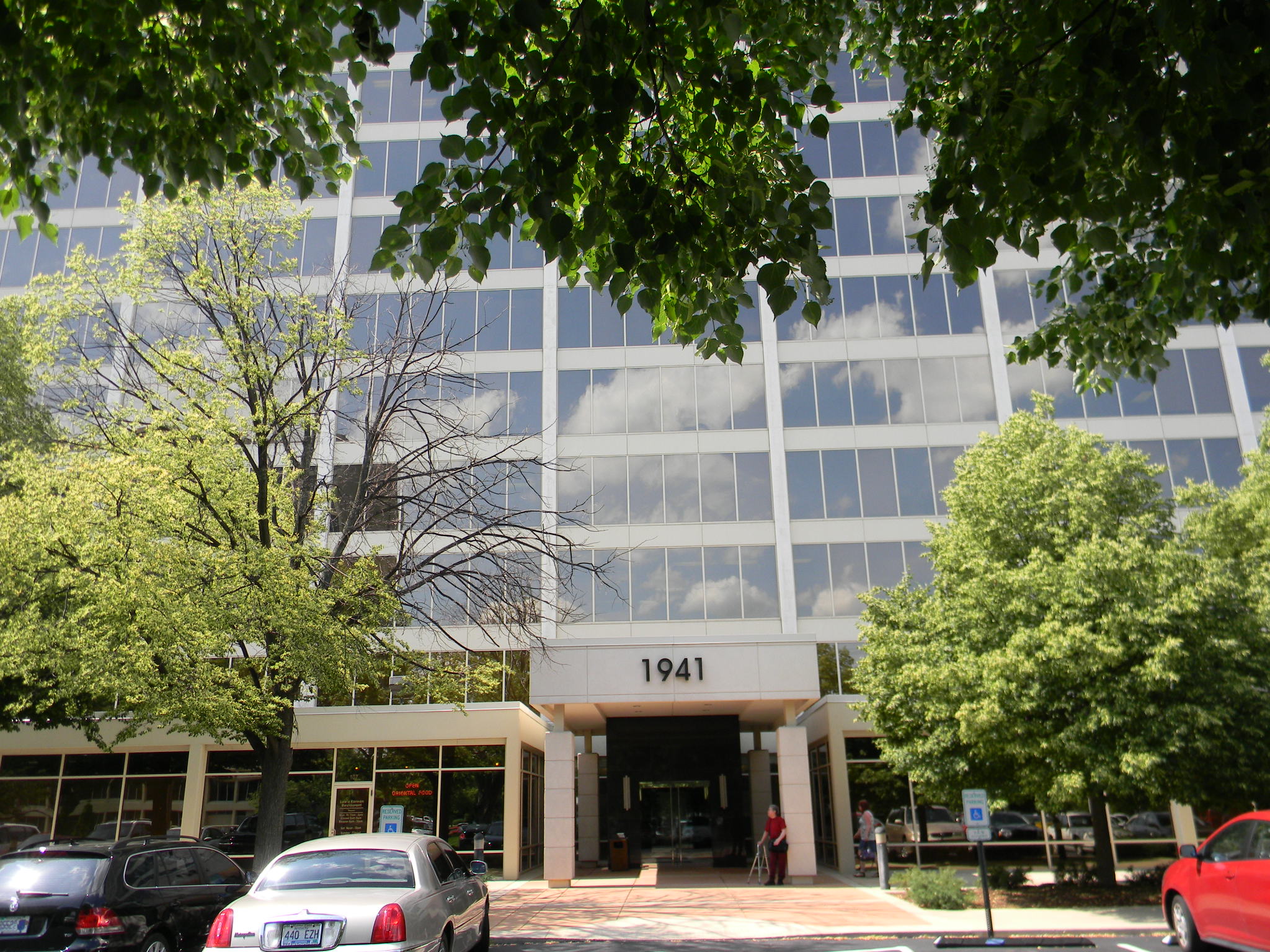 DSCN8256.JPG — School of Medicine University of Louisville